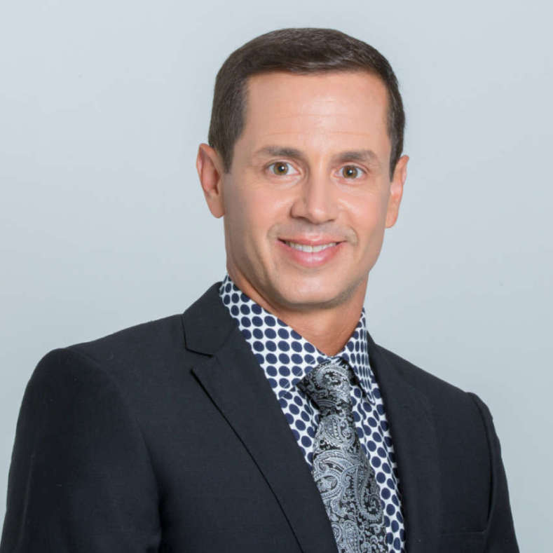 El Equipo - Spine Center